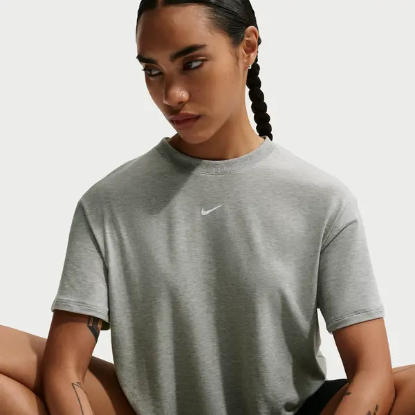 Nike One Relaxed Dri-fit Short-sleeve Top