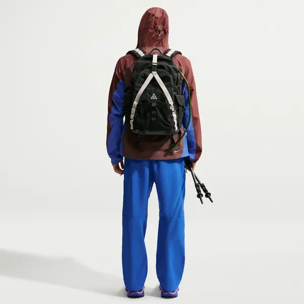 Nike Cloud Trekker Hiking Pants