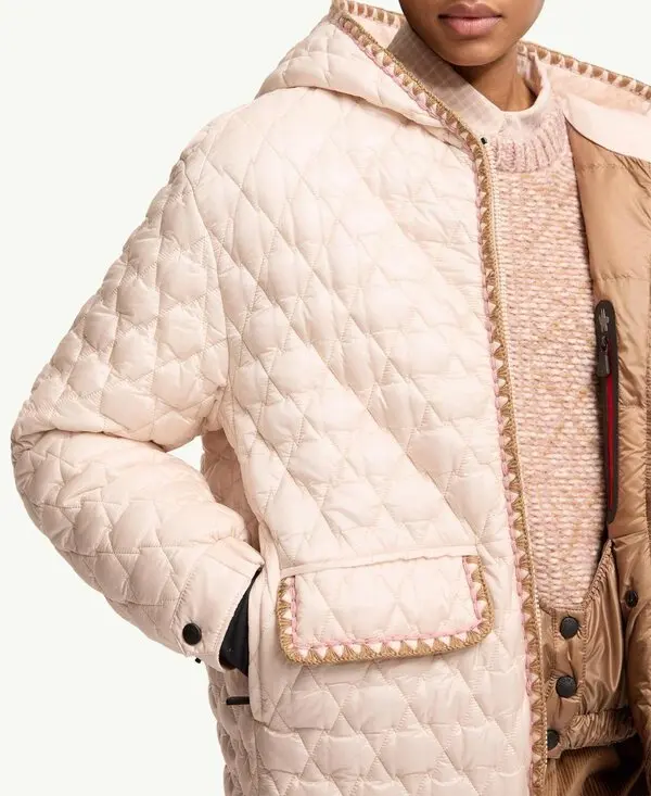 Moncler Valfassa Mountain Quilted Hooded Short Down Jacket