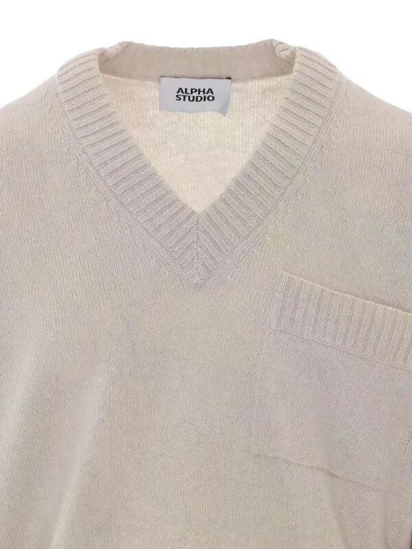 Alpha Studio V-neck Chest-pocket Sweater