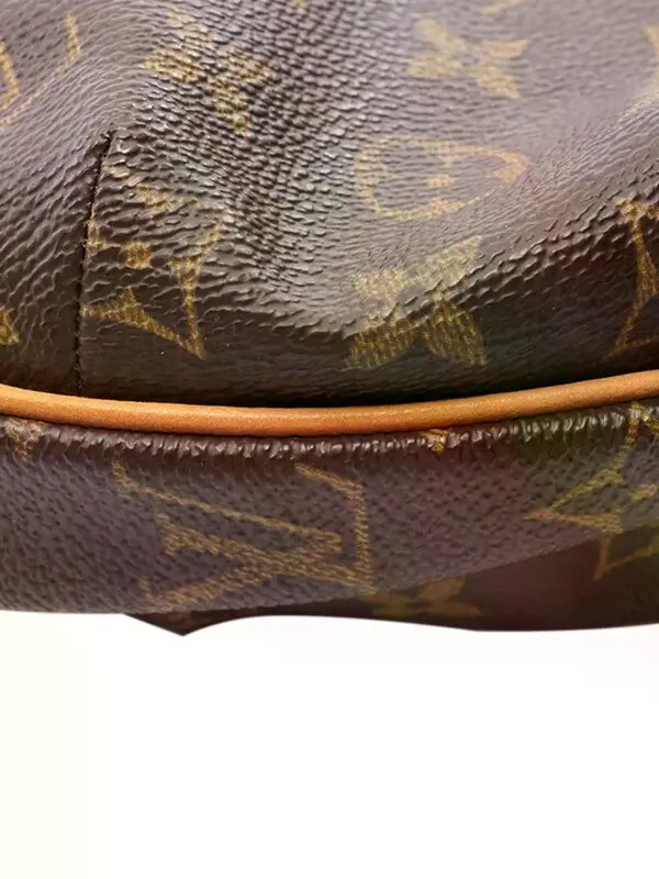 LOUIS VUITTON 2003 Monogram Croissant Mm Hobo Bag