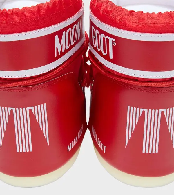 Moon Boot Round-toed Ankle Boots - Red