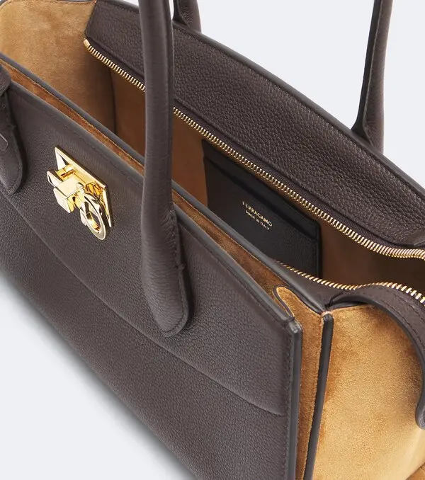 FERRAGAMO Studio Soft E/w Leather Shoulder Bag