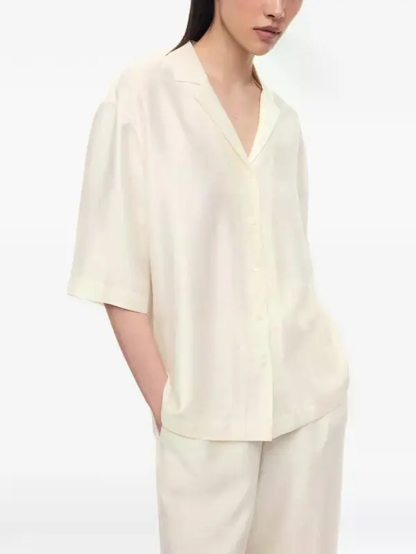 12 STOREEZ Kasumi Notched-collar Shirt
