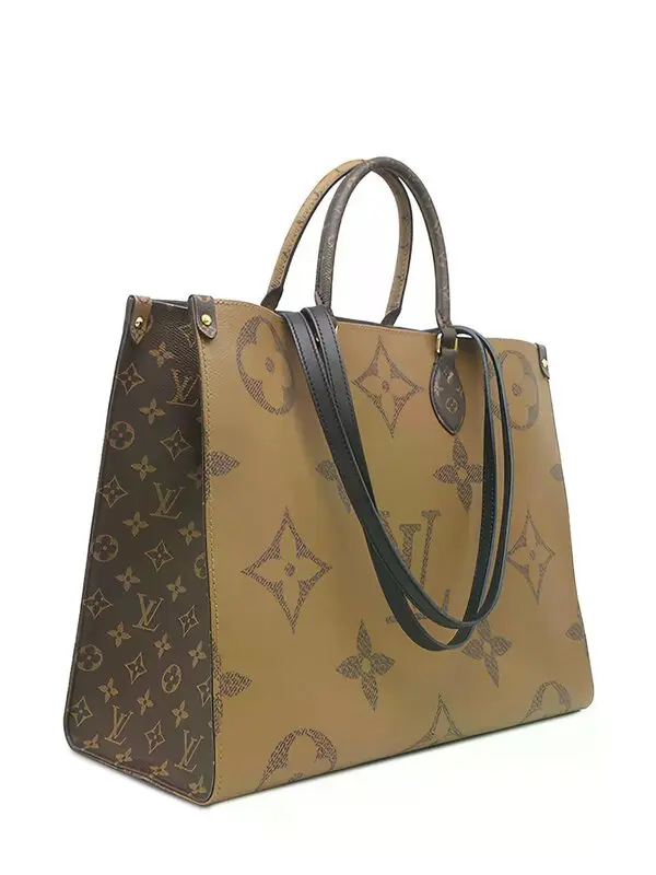 LOUIS VUITTON 2021-2026 Monogram Reverse Giant Onthego Gm Satchel