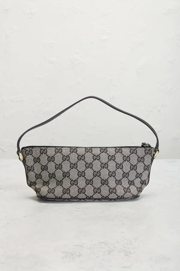 Gucci Gg Boat Pochette Shoulder Bag In Grey