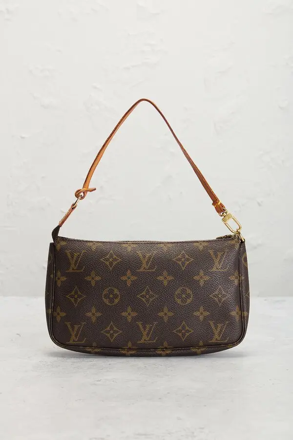 LOUIS VUITTON Monogram Pochette Accessoires Shoulder Bag