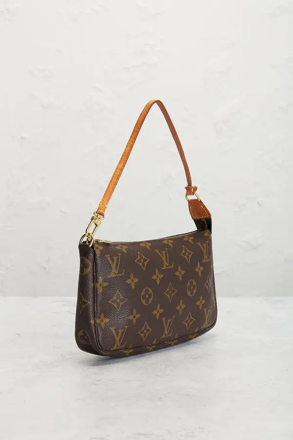 LOUIS VUITTON Monogram Pochette Accessoires Shoulder Bag