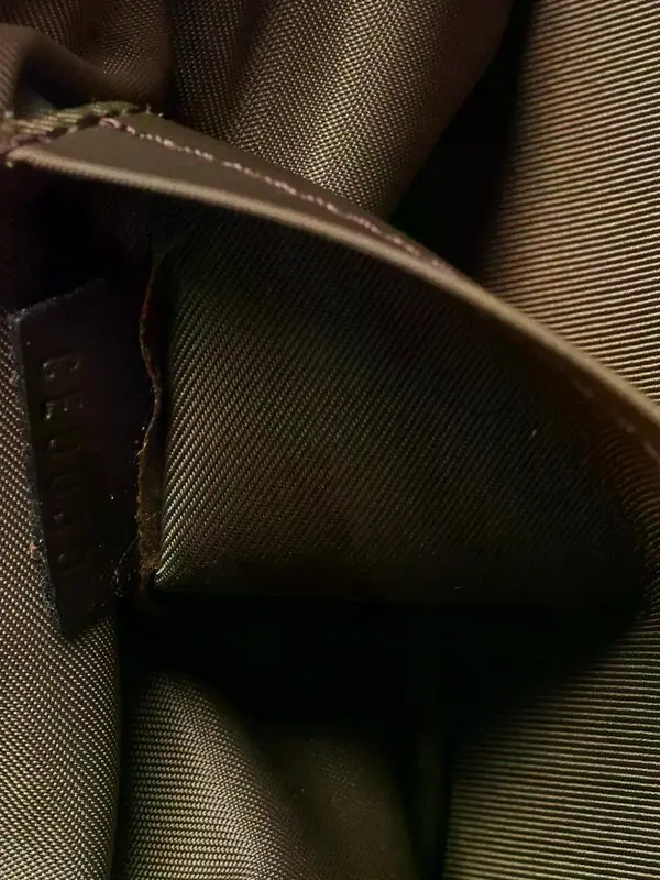 LOUIS VUITTON 2009 Damier Geant Yack Briefcase