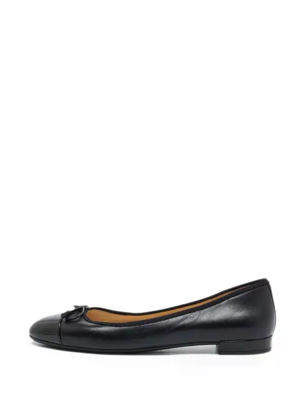 Prada Bow Cap-toe Ballet Flats - Black