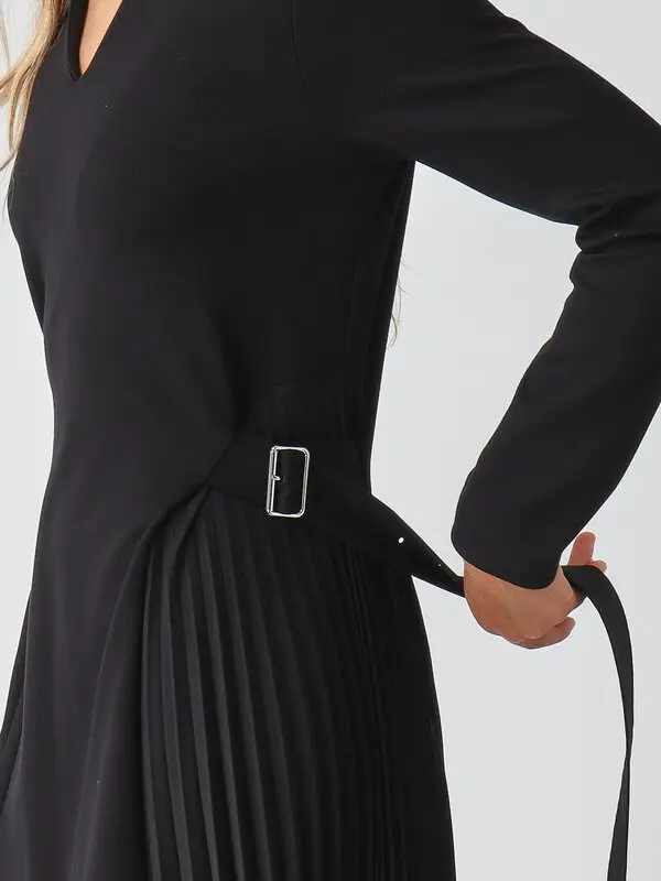 MEIMEIJ Pleated Viscose A-line Midi Dress With V-neck
