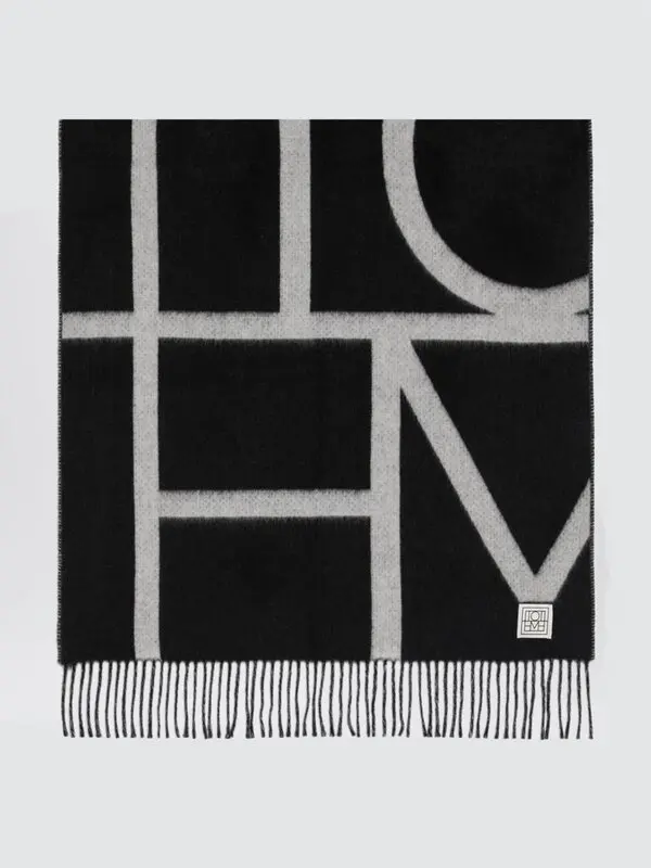 TOTEME Virgin Wool Scarf With Contrasting Lettering Logo And Fringed Hem - Black