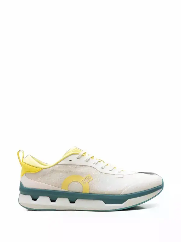 On K-tech 3 Sneakers