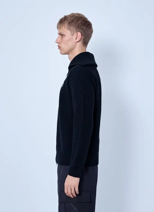 Moncler Logo Rib Wool Turtleneck