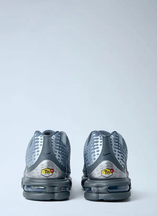 Nike Air Max Plus 7 Sneakers - Grey