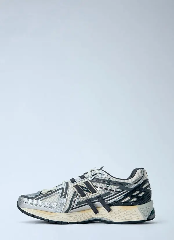 NEW BALANCE 1906a Sneakers - Silver