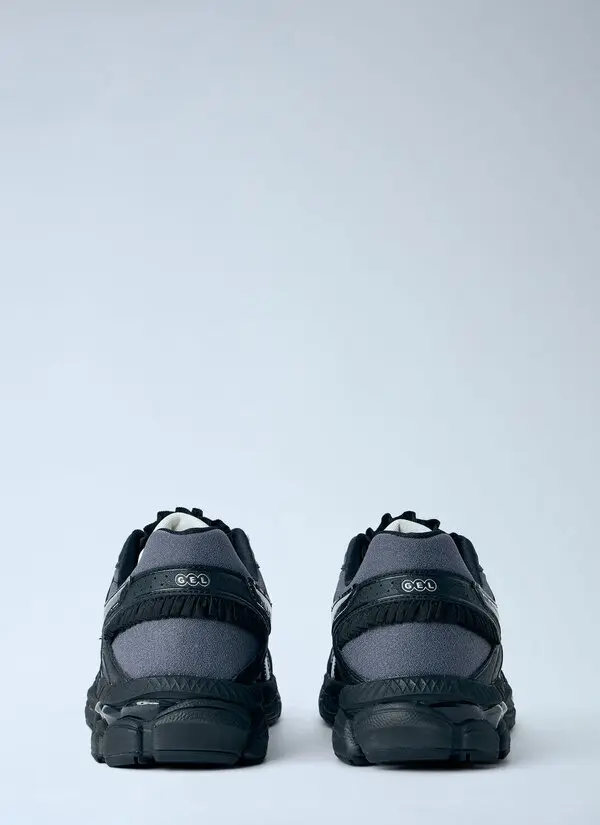ASICS BY GRIFF Gel-cumulus™ 16 Sneakers