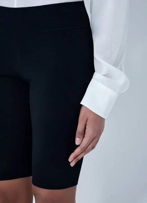 TOTEME Capri Knit Shorts - Black