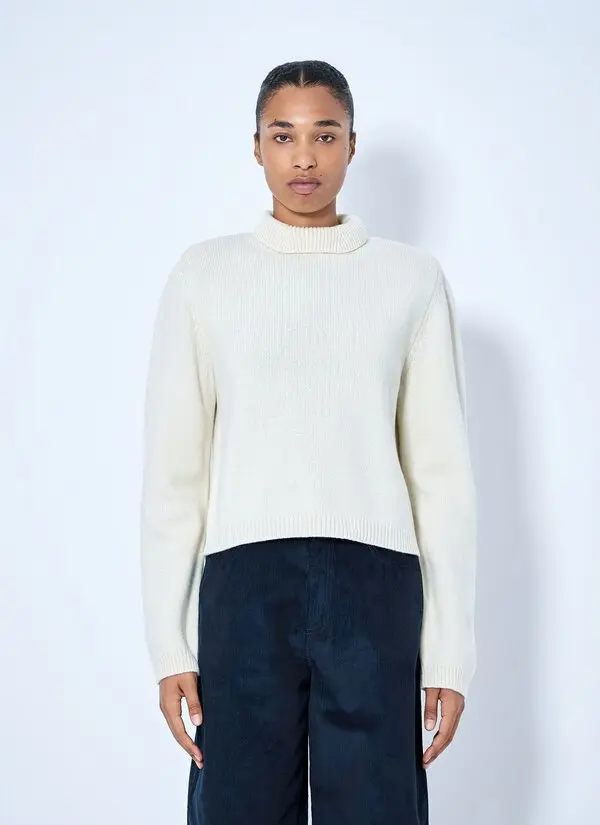 RÓHE Statement Shoulder Cropped Turtleneck
