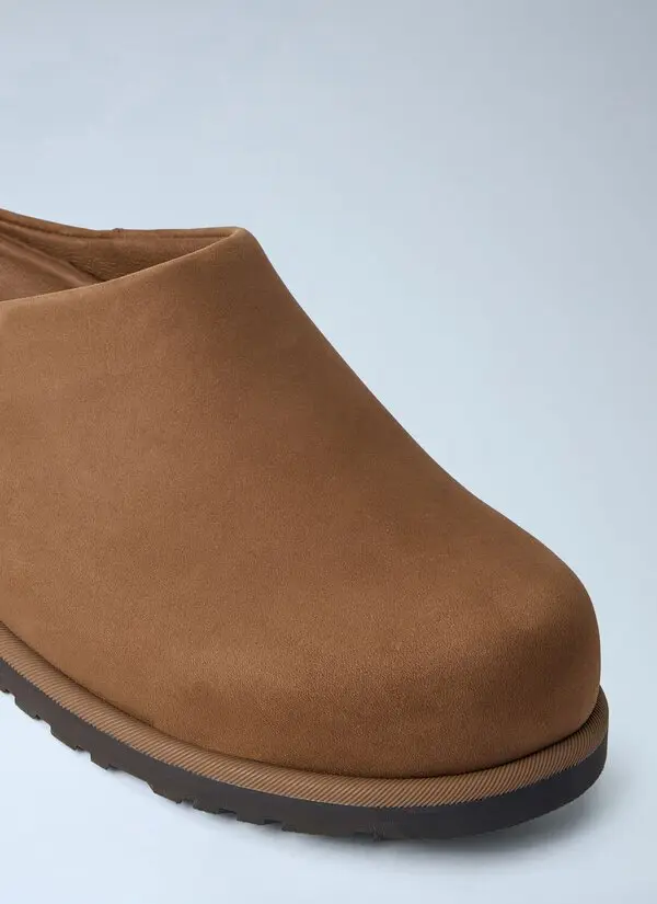 UGG Otzo Clogs - Brown