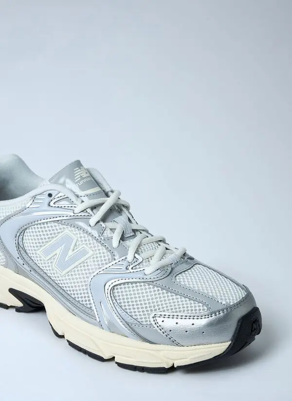 NEW BALANCE 530 Sneakers - Silver
