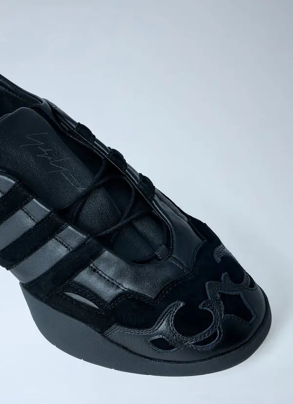 Y3 Regu 2002 Sneakers
