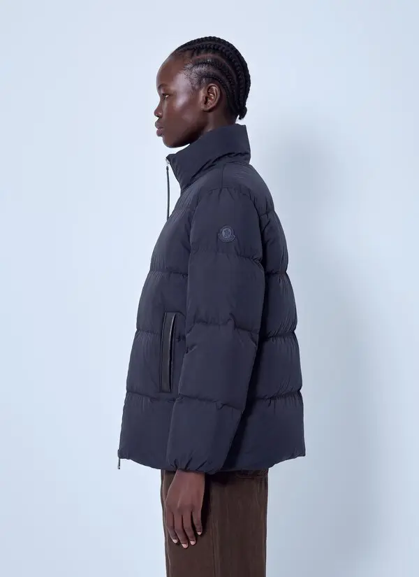 Moncler Vivantesse Short Down Jacket