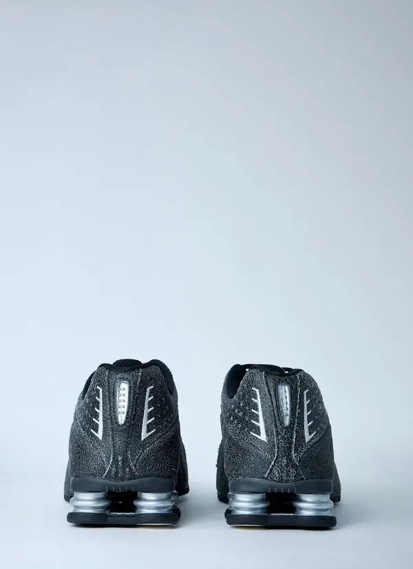 Nike Shox R4 Qs Sneakers - Grey