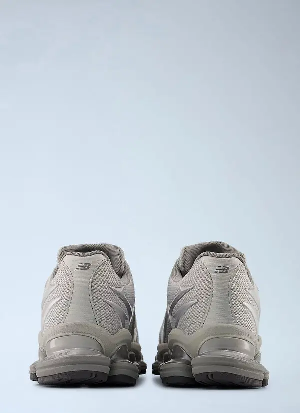 NEW BALANCE Abzorb 2000 Sneakers