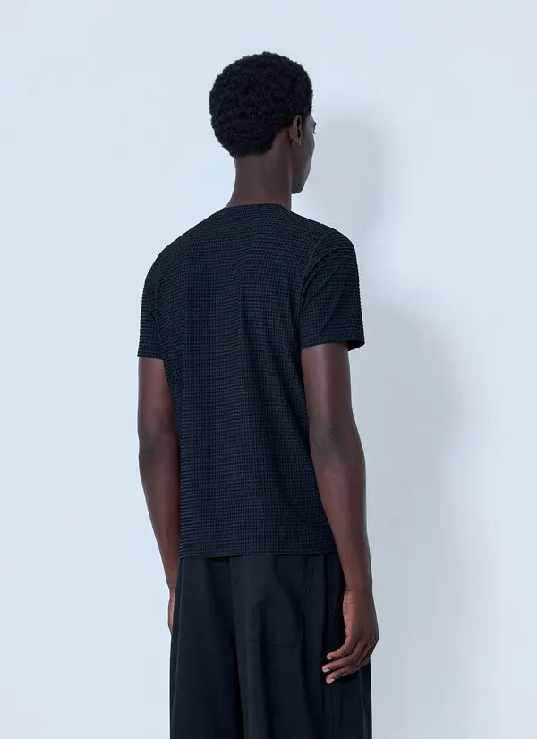 DISTRICT VISION Textured Crewneck T-shirt
