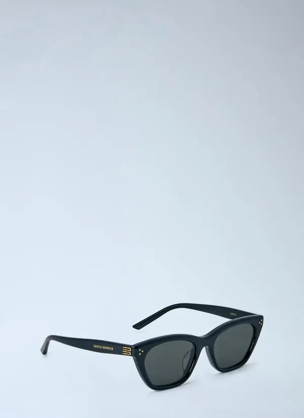 GENTLE MONSTER Gisele 01 Cat-eye Sunglasses