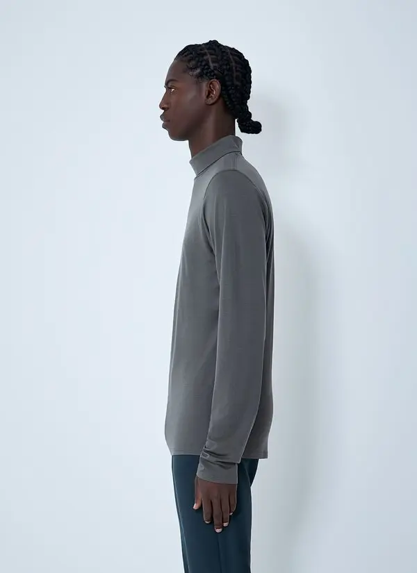 RIER Wool Turtleneck Sweater