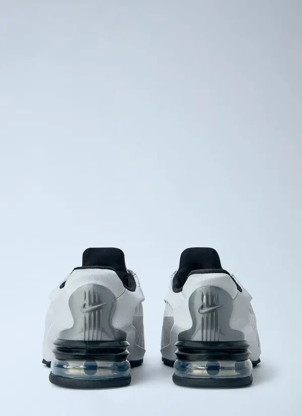 Nike Air Max Dolce Sneakers - Silver