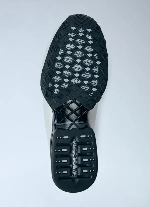 Nike Air Max Dolce Sneakers - Silver