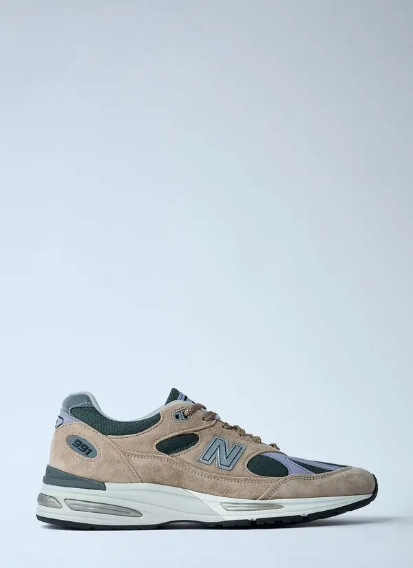 NEW BALANCE 991v2 Sneakers