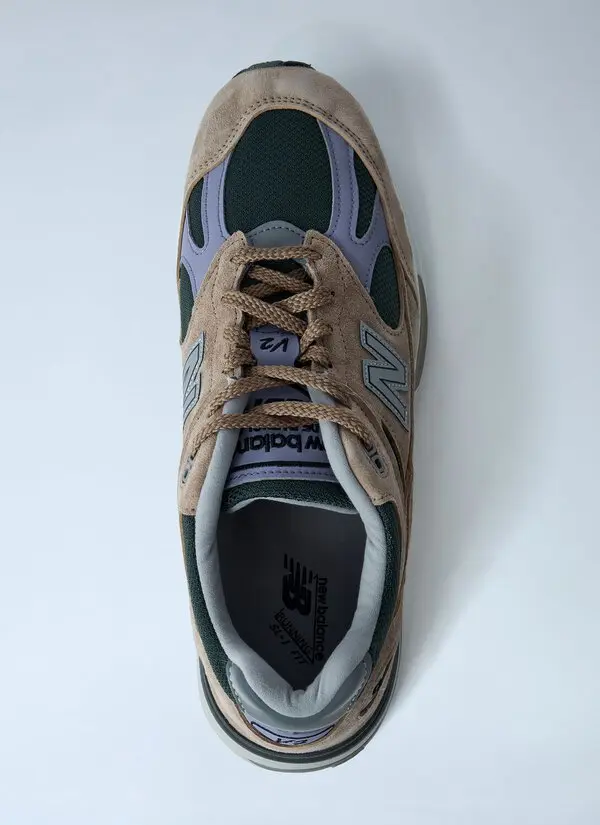 NEW BALANCE 991v2 Sneakers