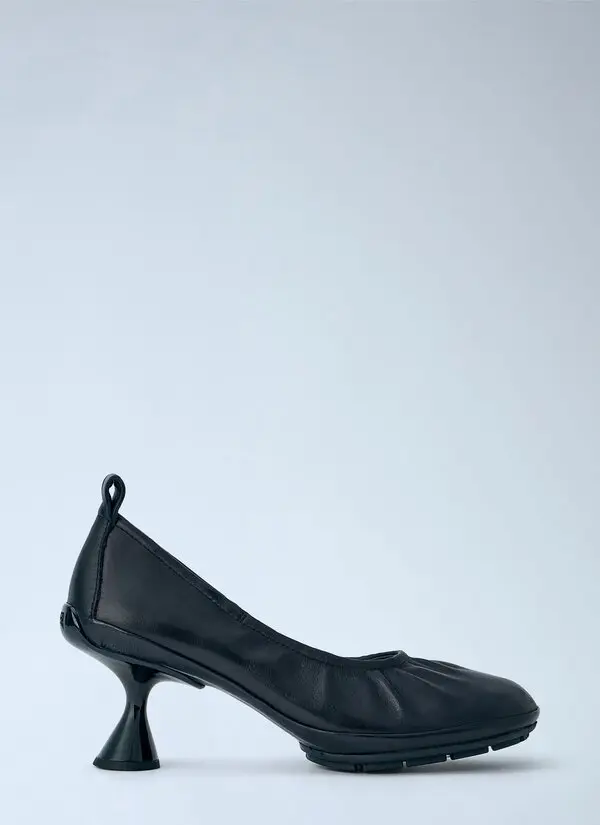 Camper Right Left Heel Pumps - Black