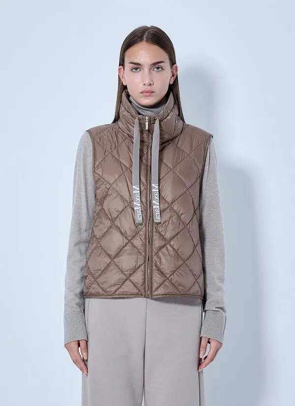 Max Mara Quilted Gilet With High Neck - Camel