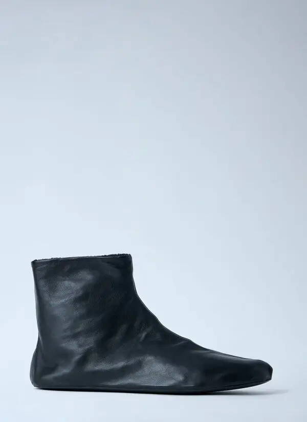THE ROW Stella Boots - Black