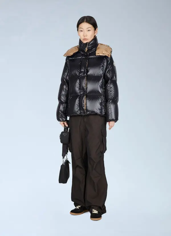 Moncler Parana Short Down Jacket