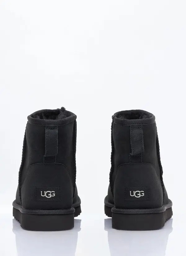 UGG Classic Mini Boots - Black