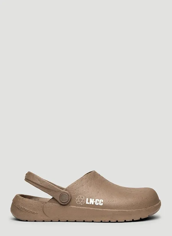 ALES GREY Rodeo Drive Clogs - Brown