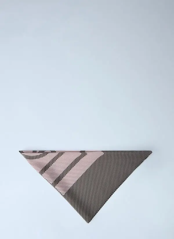 TOTEME Centered Monogram Silk Scarf - Grey