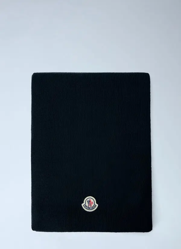 Moncler Ribbed Wool Scarf With Logo Patch - Black
