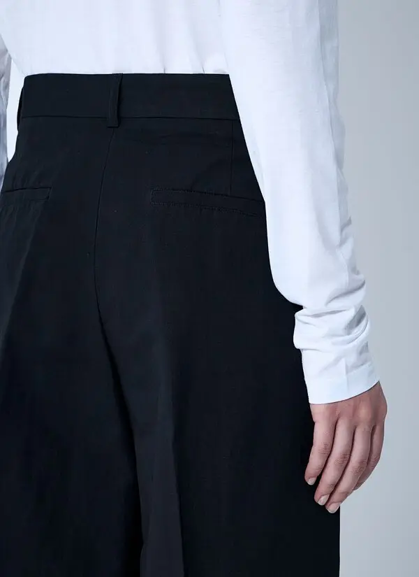 TOTEME Tailored Shorts
