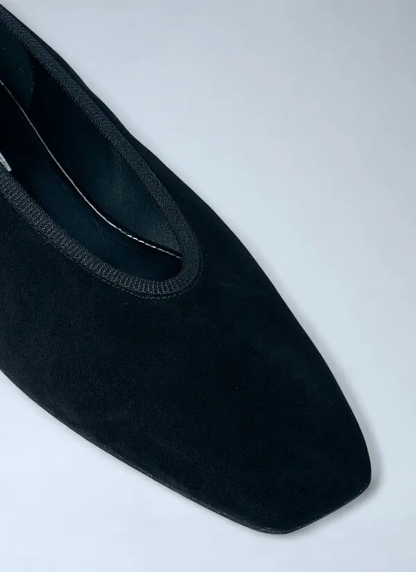 TOTEME Minimalist Suede Ballerinas Flats