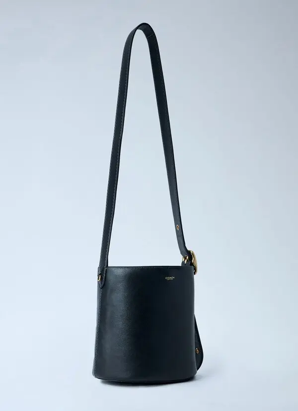 COACH Bleecker Bucket Bag 21