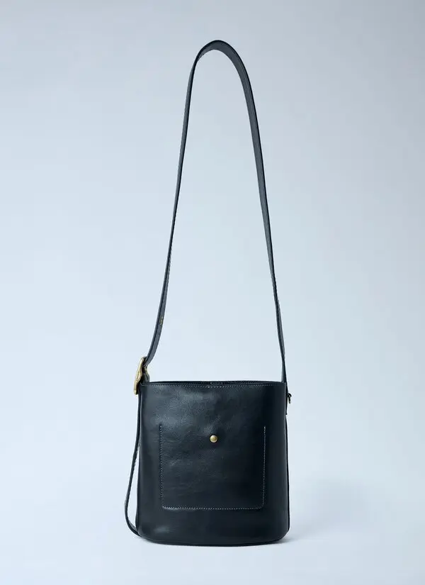 COACH Bleecker Bucket Bag 21