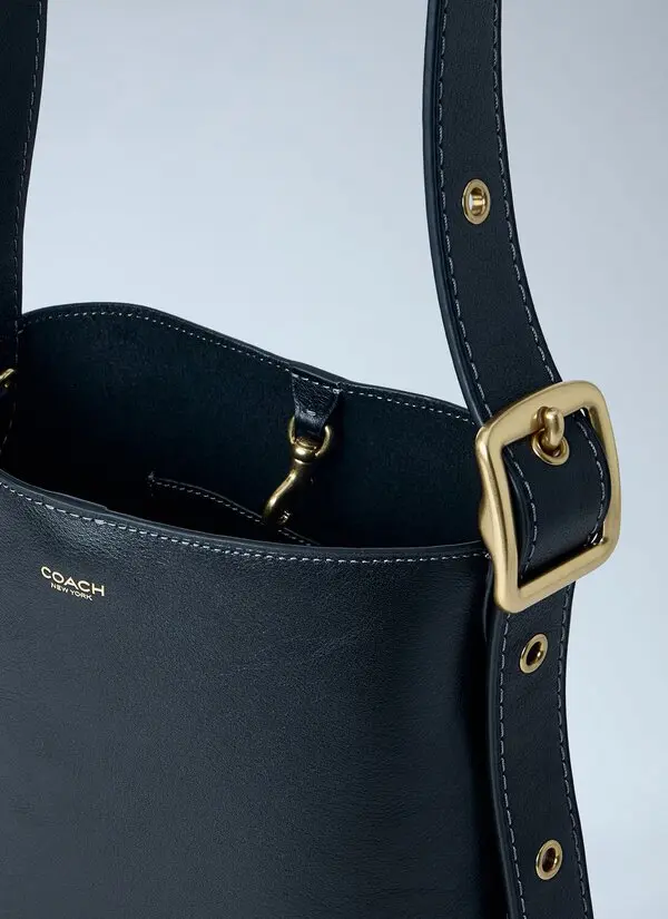 COACH Bleecker Bucket Bag 21