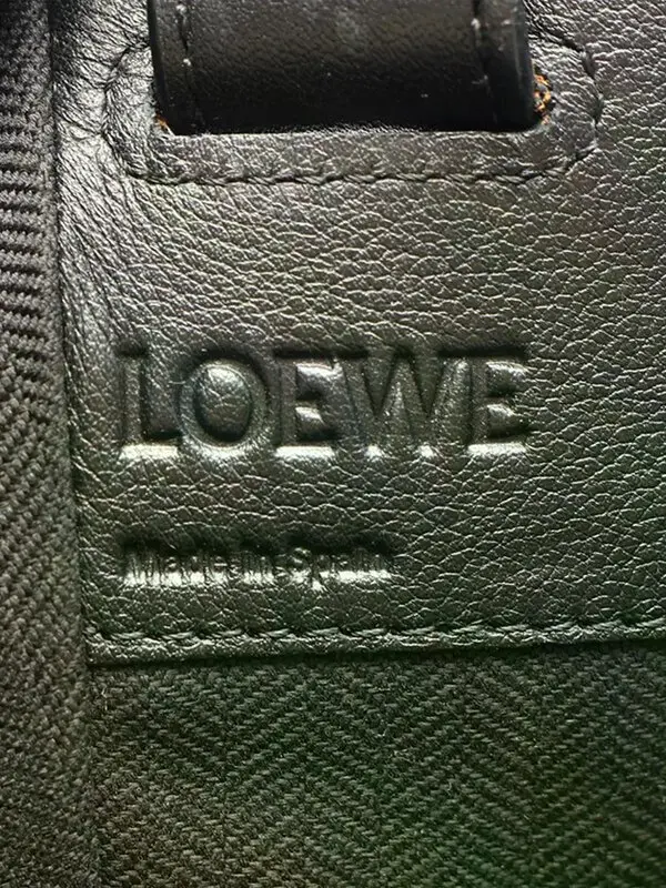 Loewe 2015-2026 Medium Leather Hammock Satchel
